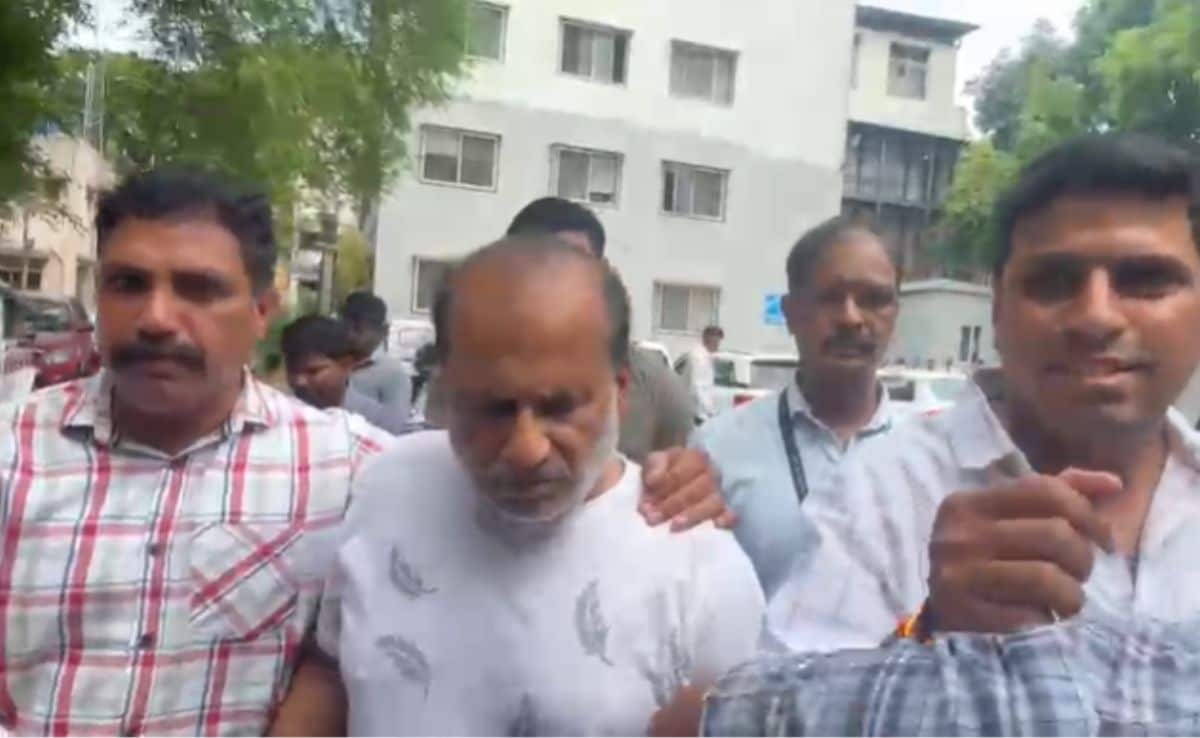 porsche accident pune case accused grandfather surendra Kumar agarwal arrested