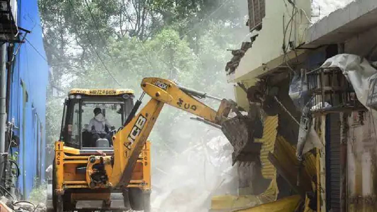 Odawara Encroachment Case: 150 मकानों पर एक साथ चला बुलडोजर, बीजेपी ...