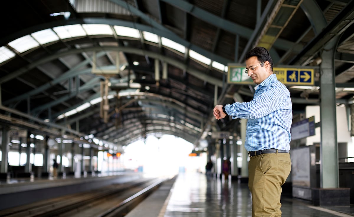 हां, तो Mr. Late Lateef!, आपके बहाने नहीं आपकी आदत है लेट होने की वजह ...