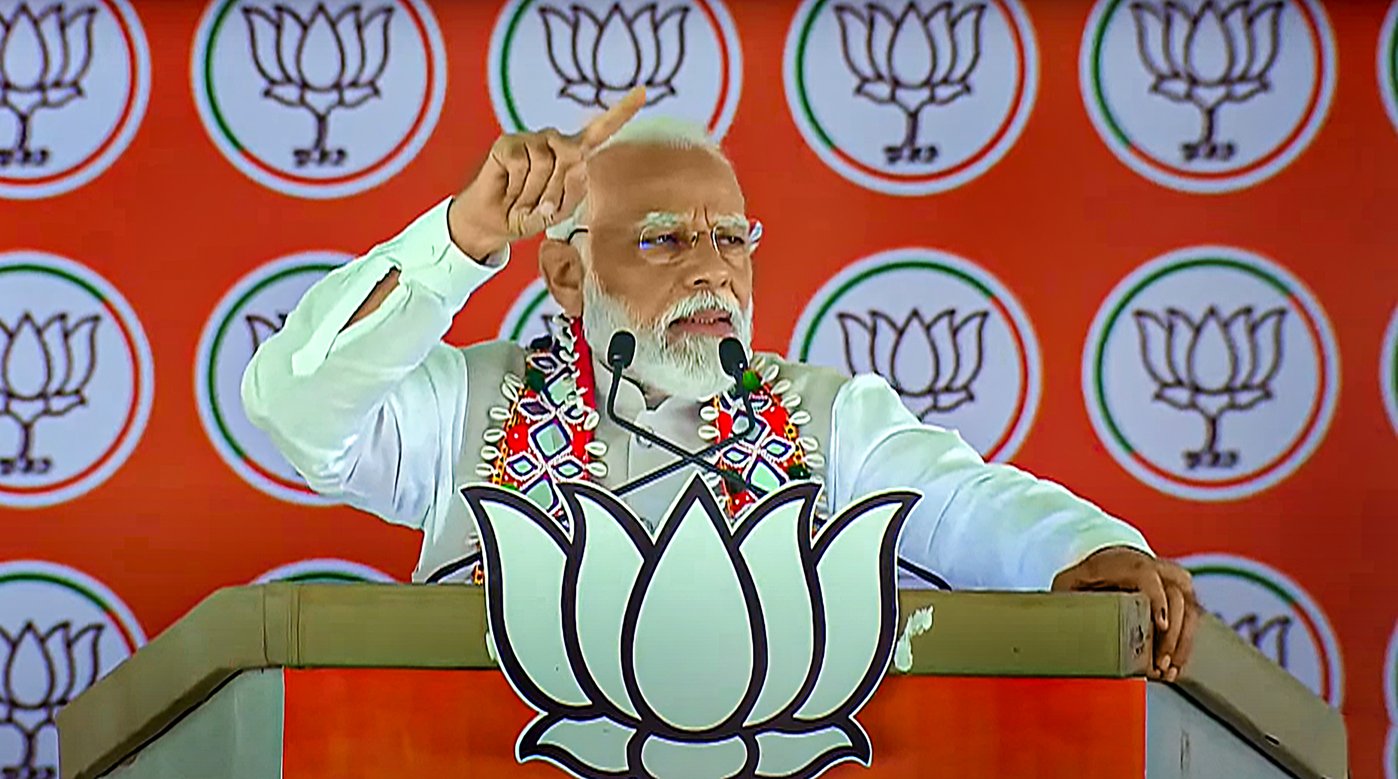 Did PM Modi Comment On President's Skin Colour? A Fact Check