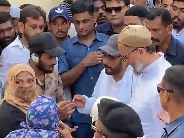 AIMIM Chief Asaduddin Owaisi Holds Election Campaign In Yakutpura Assembly