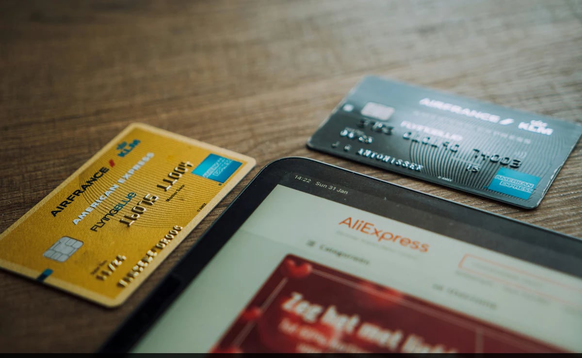Avoid Linking This Payment Card To Digital Wallets On Your Phone, Warn ...
