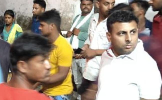 Rajgarh accident 13 Dead, 15 Injured As Tractor-Trolley Overturns In ...