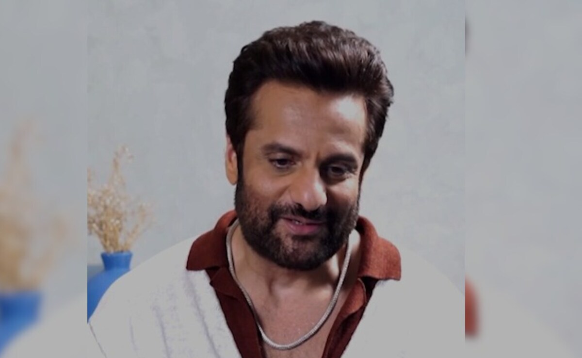 Fardeen Khan On Being Body Shamed Before Heeramandi Comeback: "Traumatic"