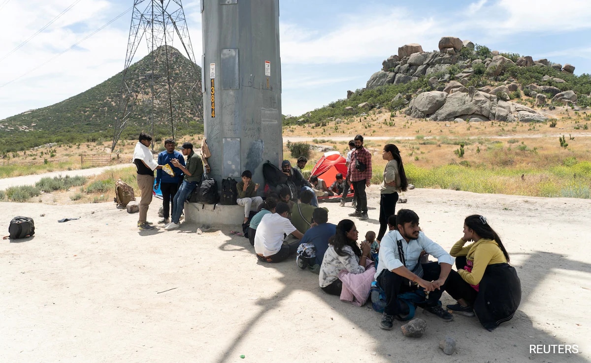 Surge In Migrant Crossings At US-Mexico Border Sparks Political Dispute