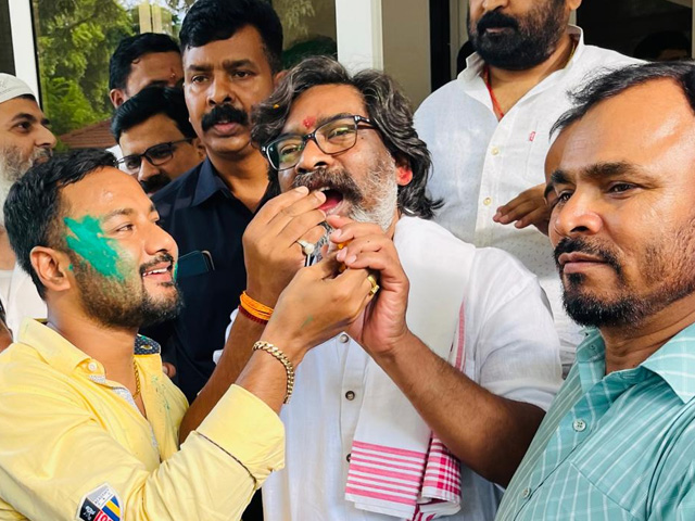 "No Direct Involvement...": Hemant Soren Gets Bail In Land Scam Case