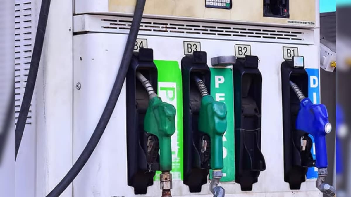 CG Petrol Diesel Price: धनतेरस पर छत्तीसगढ़ के इन शहरों को मिली खुशखबरी! पेट्रोल-डीजल हुआ सस्ता ...