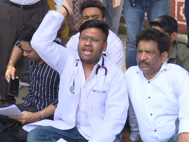 NEET 2024 Result Row: Students Stage Protest At Jantar Mantar Against ...