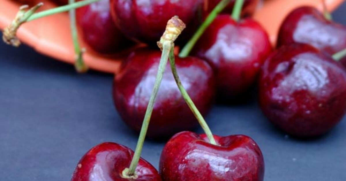 How To Buy And Store Fresh Cherries?