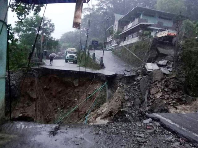 More Than 1,200 Tourists Stranded Due To Landslides, Rain In Sikkim, CM ...
