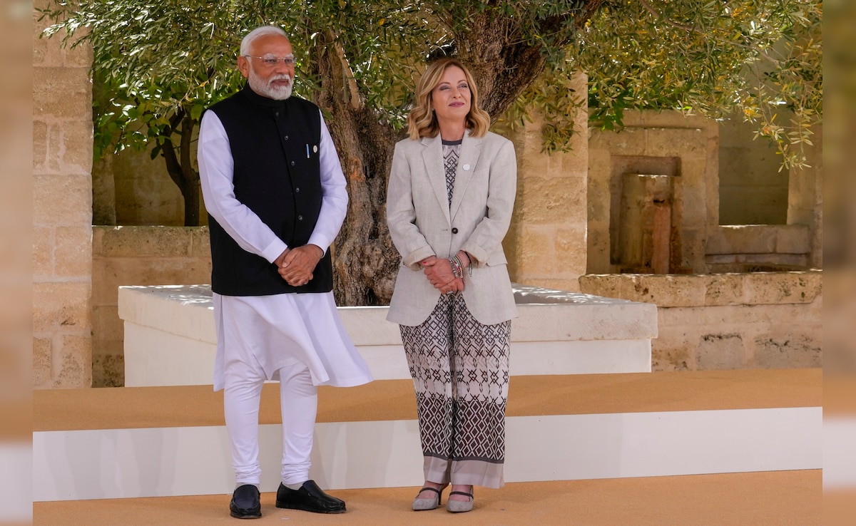 PM मोदी ने G-7 शिखर सम्मेलन के दौरान जॉर्जिया मेलोनी और ज़ेलेंस्की से ...