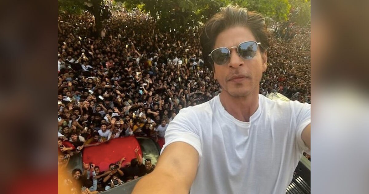 32 Years Of SRK: Picture Abhi Baaki Hai