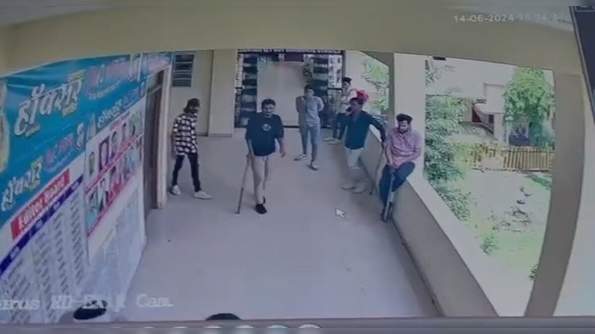 MP News: बैतूल के JH College में दादागिरी की इंतहा, प्रो. धाकड़ पर जानलेवा हमले से भड़के स्टाफ ...