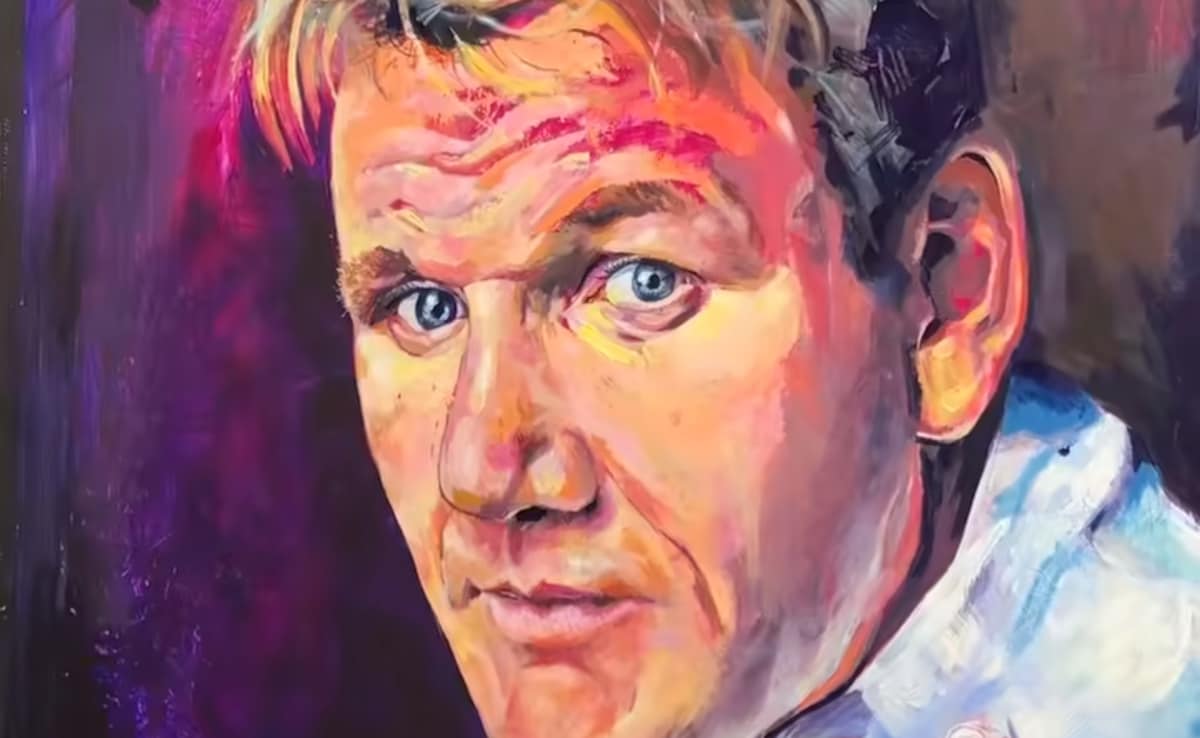 Viral Video: Artist Paints Gordon Ramsay's Portrait Using A Kitchen ...
