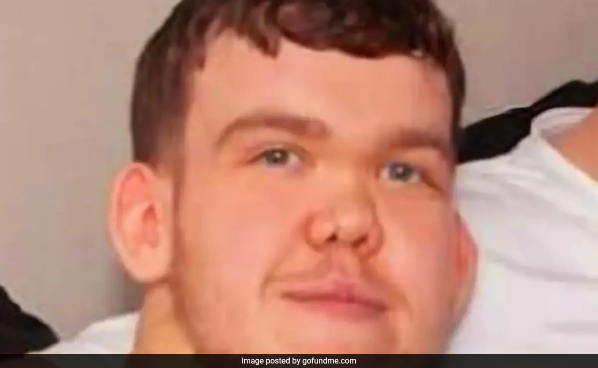 British Tourist Mysteriously Dies In Spain, Friends Discover His Body ...