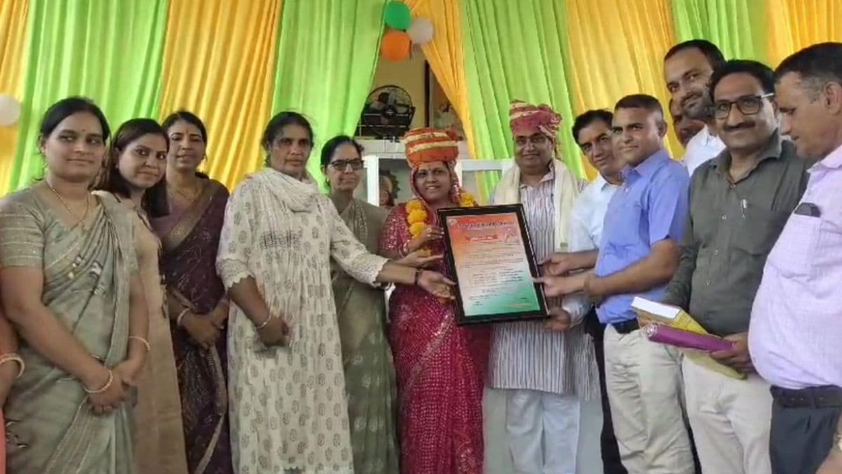 गोविंद सिंह डोटासरा की पत्नी ने 5 साल पहले ही छोड़ी सरकारी नौकरी, PCC ...