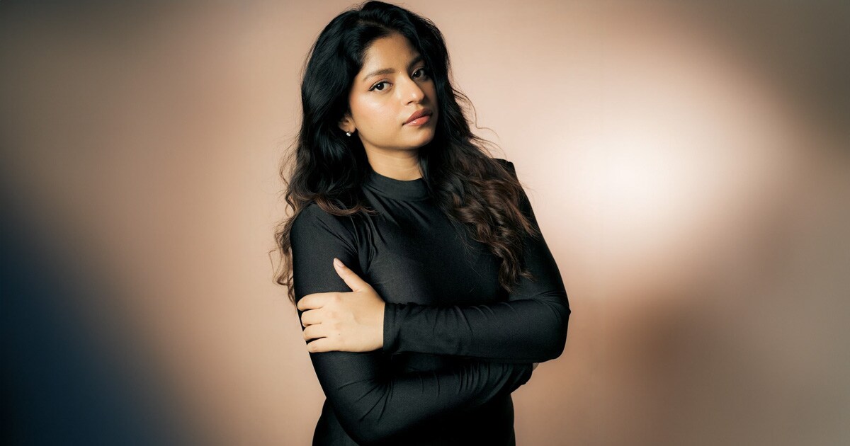 Alfiya Karim Khan's Black Dress is Perfect for Modest Styling