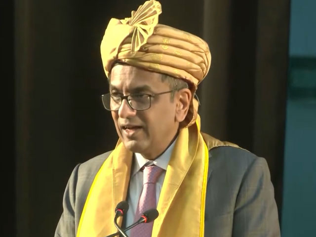 CJI Chandrachud Attends 3rd Convocation Ceremony At Ram Manohar Lohia ...