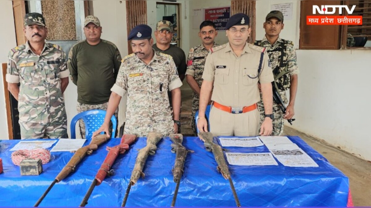 CG News: छत्तीसगढ़ में 15 अगस्त से पहले नक्सलियों के मंसूबों पर पुलिस ने फेरा पानी, जंगल से ...