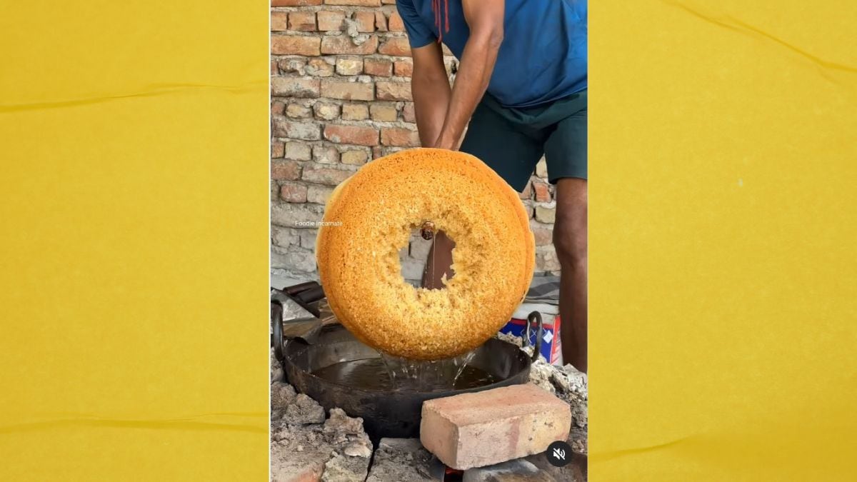 Viral Video Of Ghewar-Making Process Strikes A Chord With Desis - NDTV Food