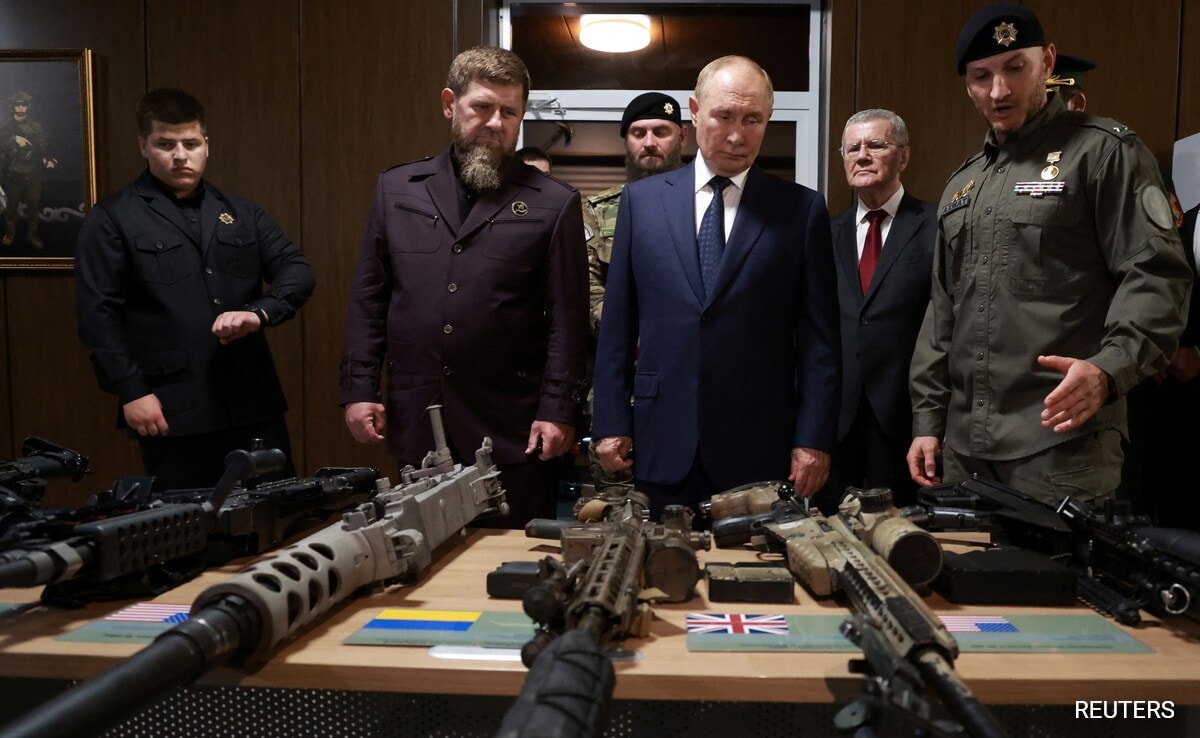 Vladimir Putin Inspects Chechen Troops Gearing Up To Fight Ukraine