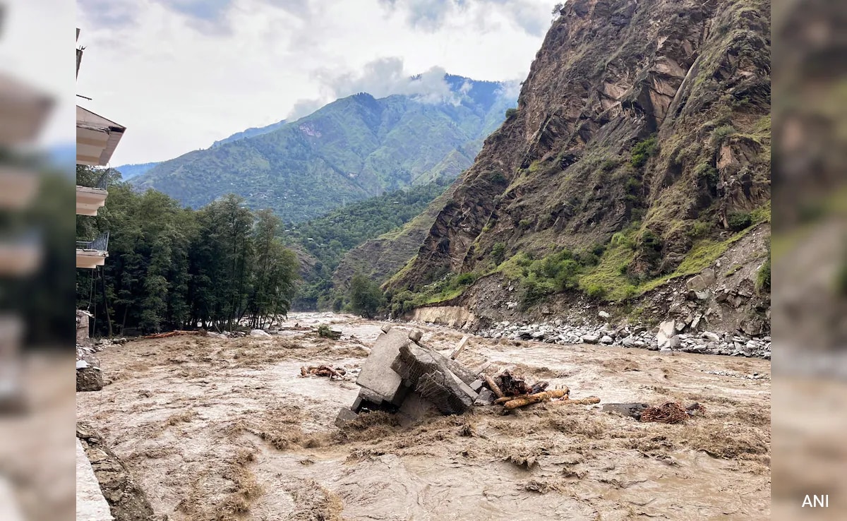 Heavy Rains Lash Himachal, 135 Roads Shut Due To Landslides, Flash Floods