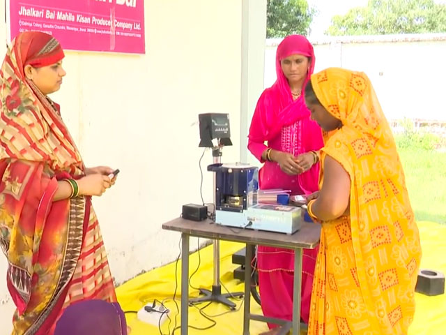Meet Amina Bano, A 'Lakhpati Didi' Who Runs Three Businesses