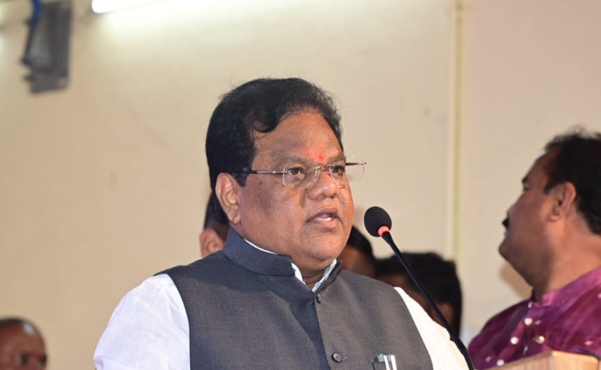 Shivsena Shinde Group Leader tanaji Sawants Son Missing From Pune Airport