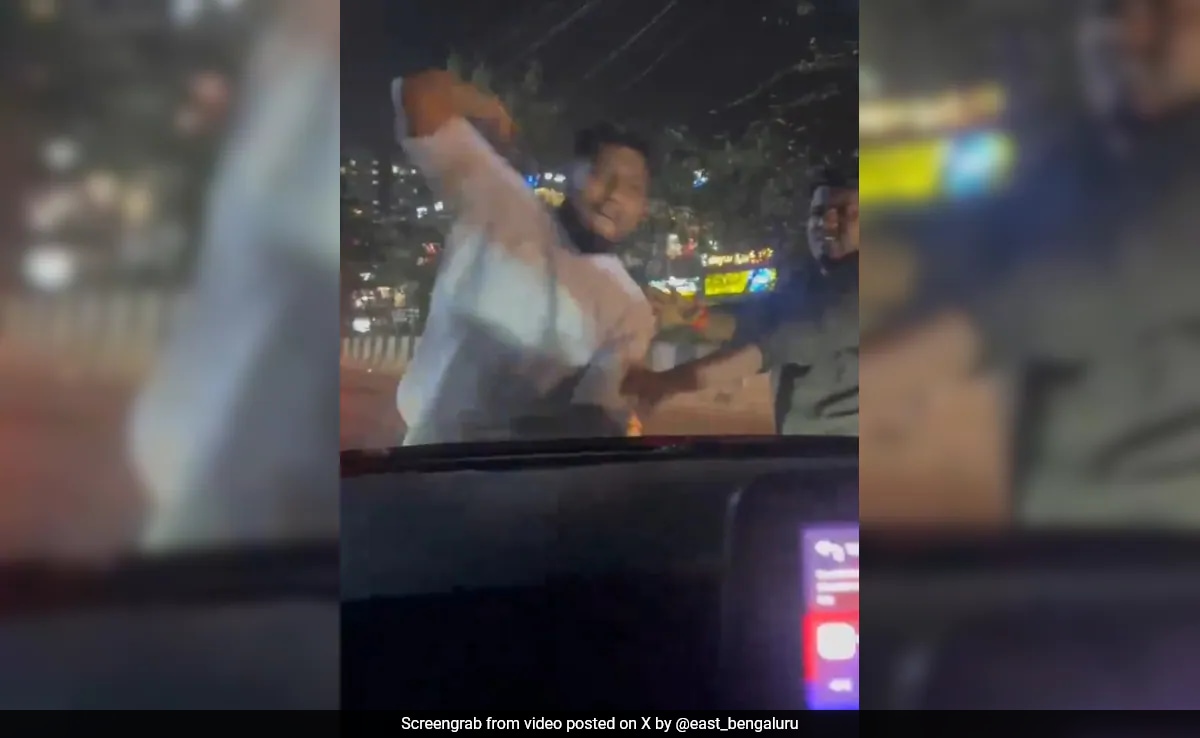 Video: Bachcha Hai Andar Screams Bengaluru Couple As Biker Attacks Car