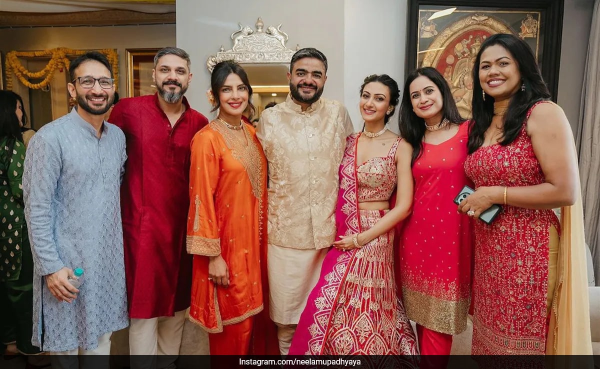 For Her Brother Siddharth Chopra's Ring Ceremony, Priyanka Chopra ...