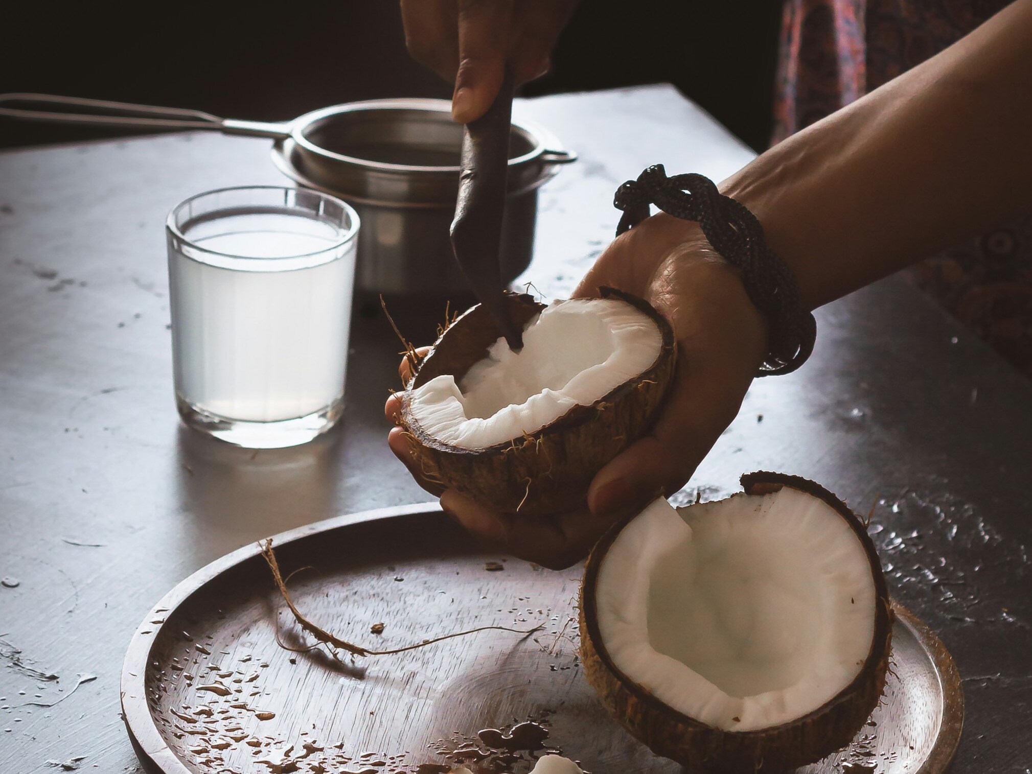 Know How Your Children Benefit From Eating Coconuts