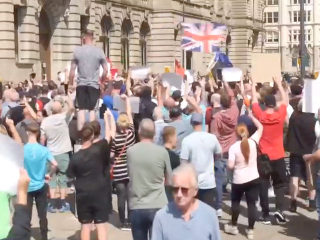 Anti-Racism Protests Erupt In UK Amid Unrest After Far-Right Demonstrations