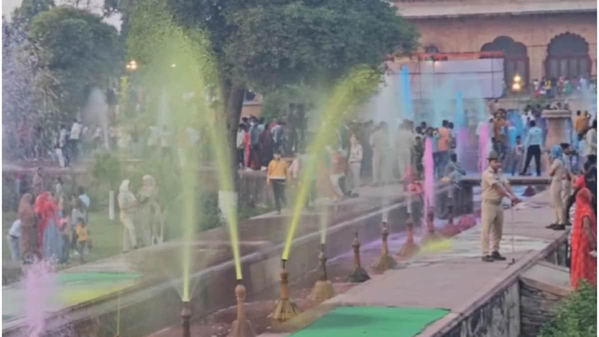 राजस्थान के इस महल में बिना बिजली-मोटर चलते हैं 2000 रंगीन फव्वारे, हर ...