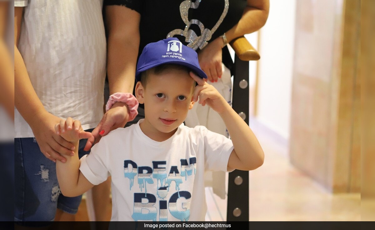 Boy Shatters 3,500-Year-Old Bronze Age Jar At Israel Museum