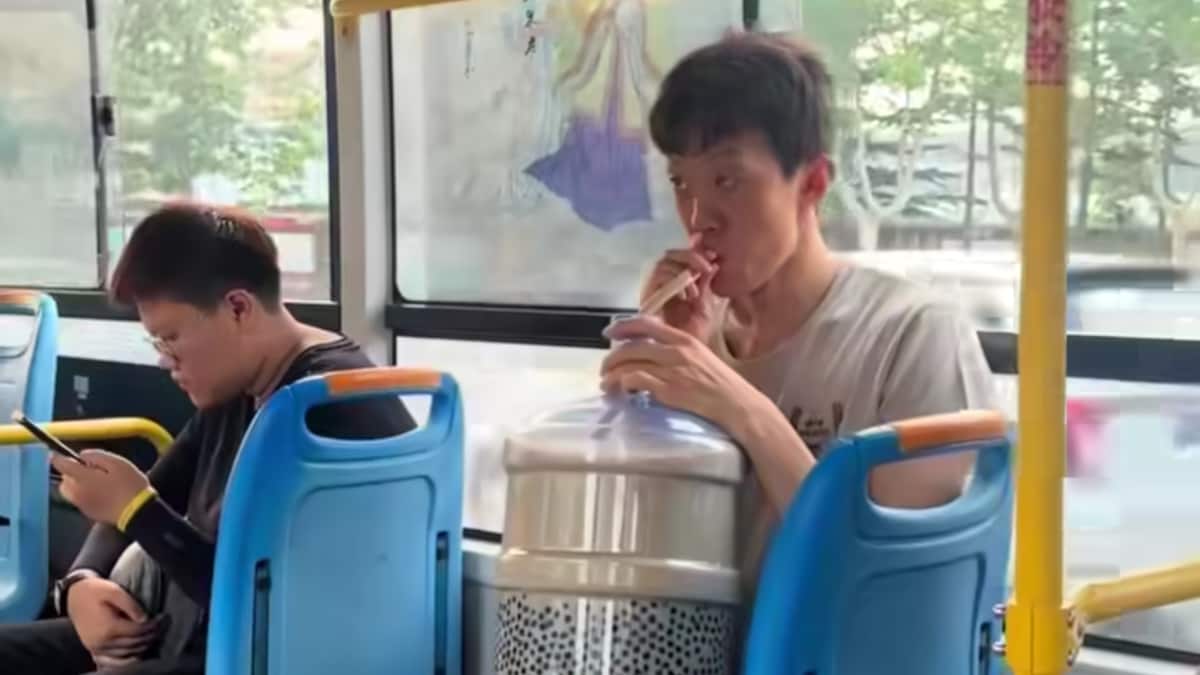 Viral Video: Man Enjoys Giant Bubble Tea Inside Bus, Internet Calls It "Bubble Sea" - NDTV Food