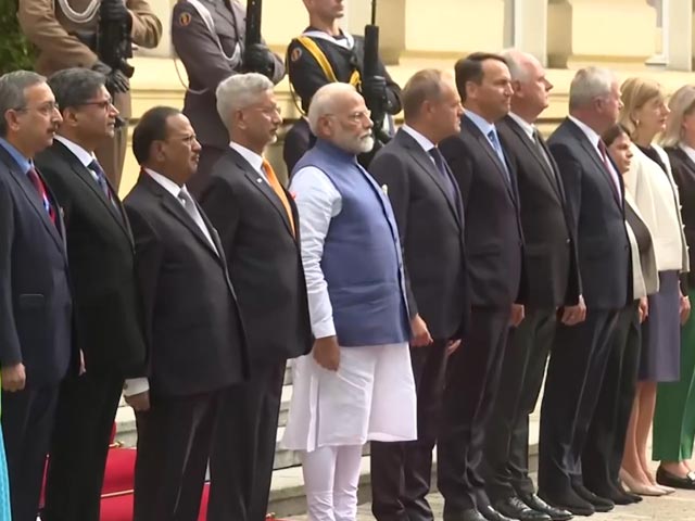 PM Modi Receives Ceremonial Welcome In Warsaw, Poland