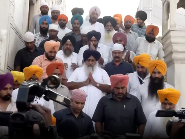 Sukhbir Singh Badal Visits Golden Temple After Being Declared 'Tankhaiya' By Akal Takht