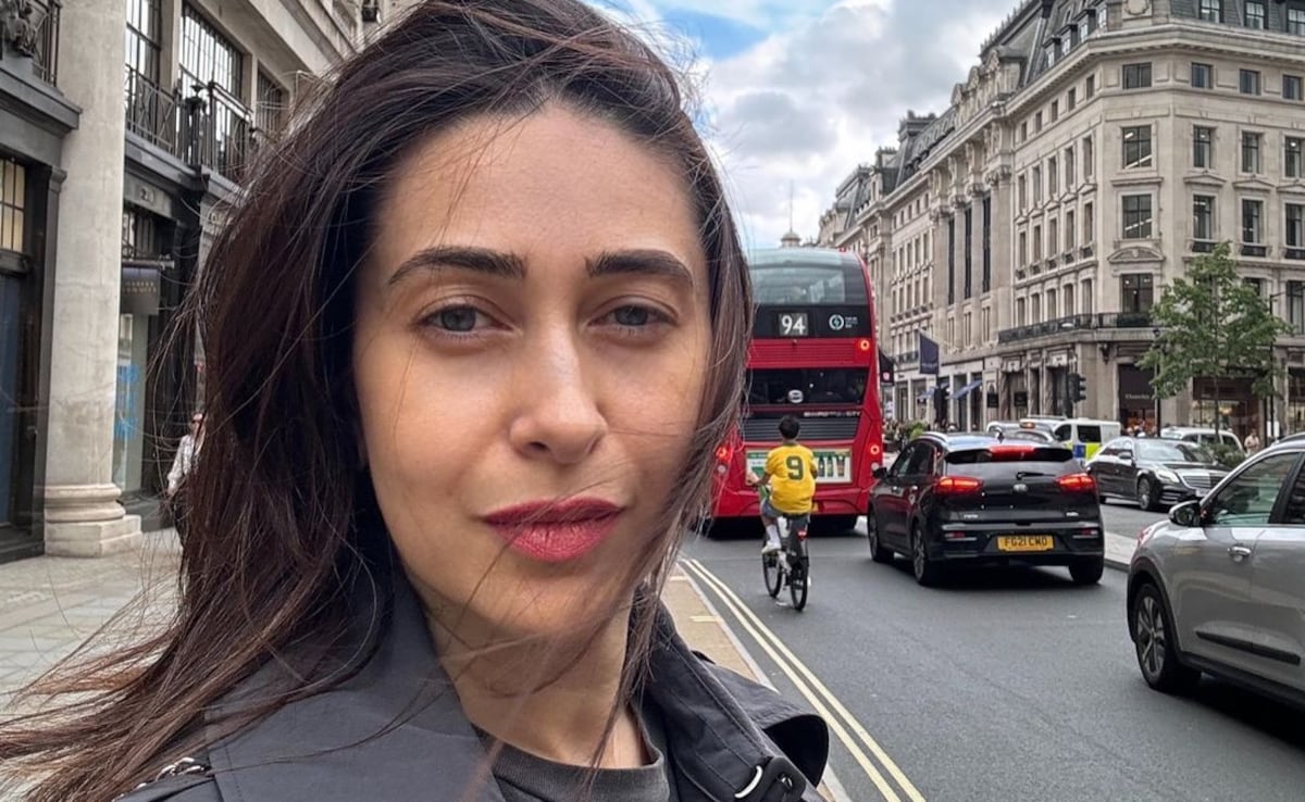 karishma without makeup