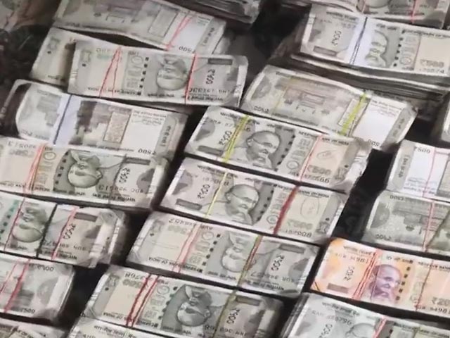 CBI Arrests Pollution Official, Finds Crores In Cash