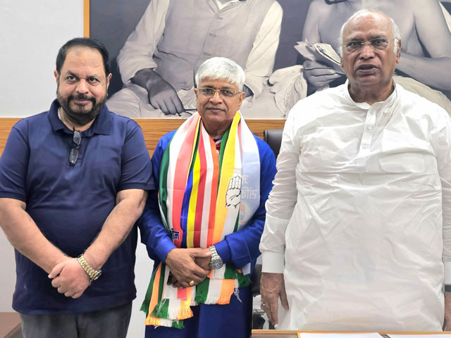 AAP MLA Rajendra Pal Gautam Joins Congress