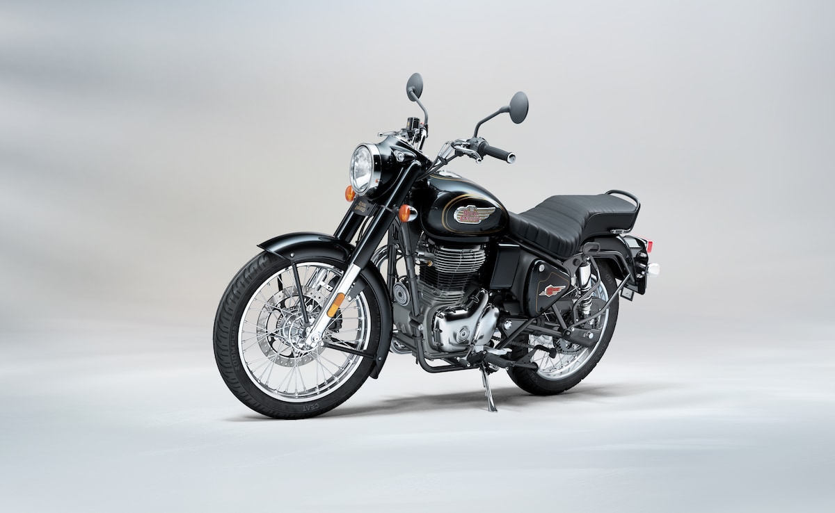 Royal Enfield Bullet 350 Launched With A New 'Battalion Black' Variant ...