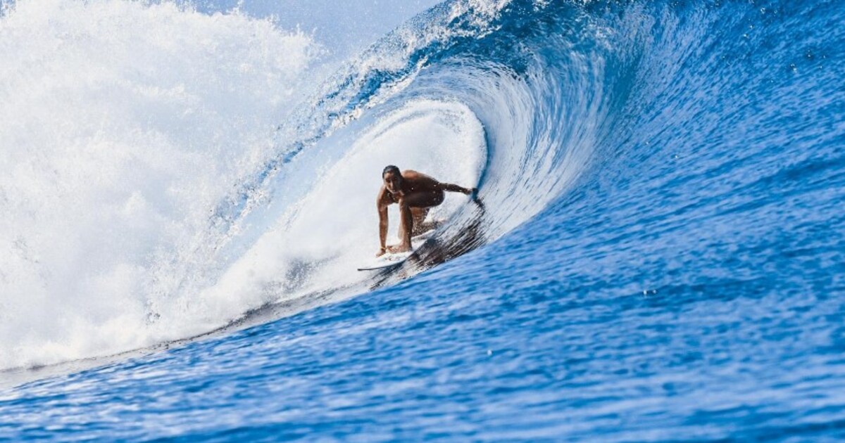 7 Craziest Big Wave Surfing Destinations