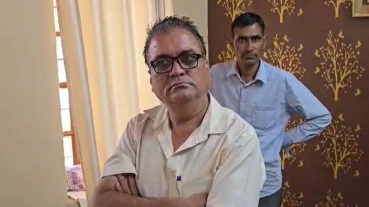 ACB Action: जलदाय विभाग के AAO को किया गया गिरफ्तार, 10 हजार रुपये रिश्वत लेते रंगे हाथ पकड़ा ...