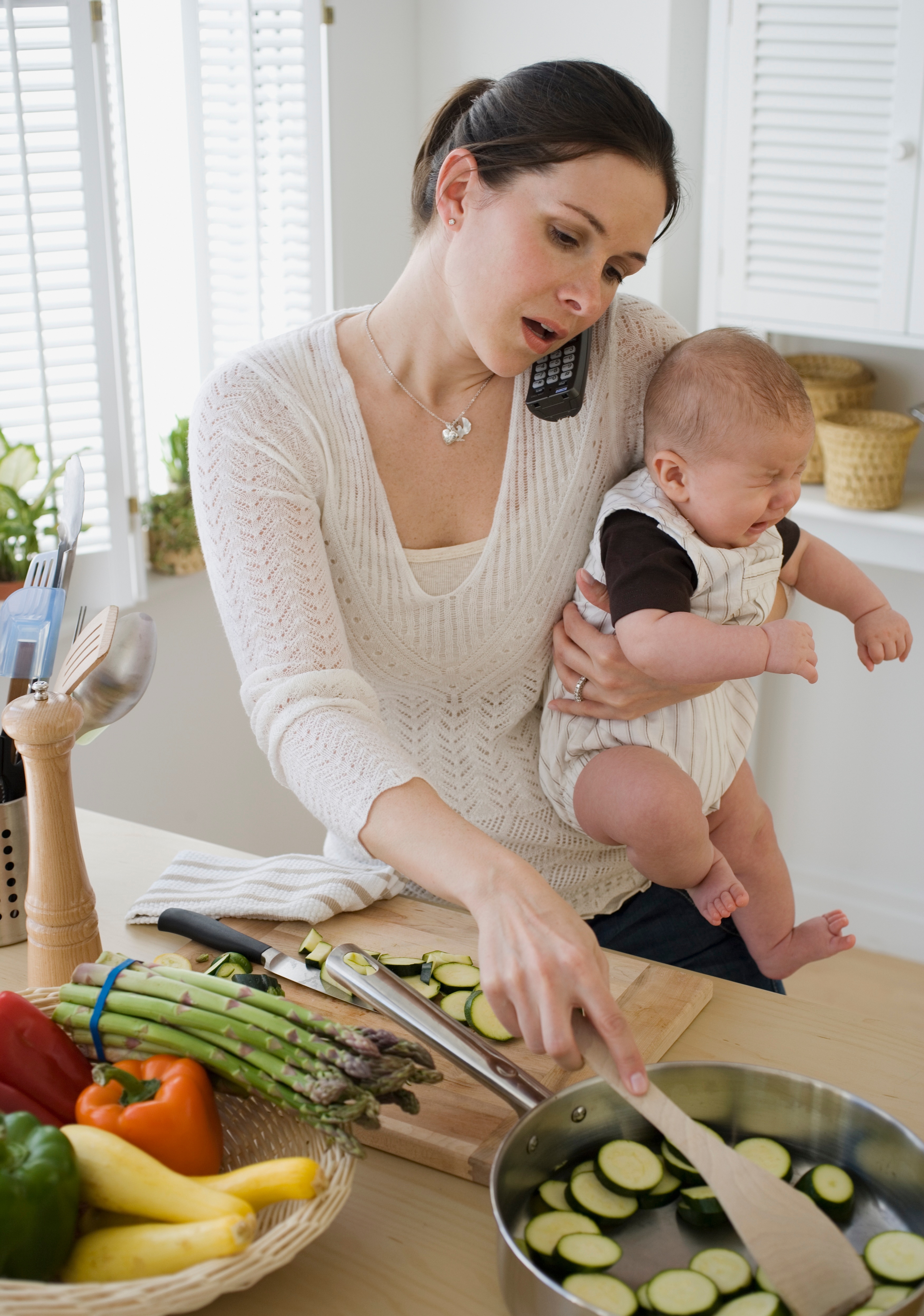 5 Kitchen Hacks For Busy Moms