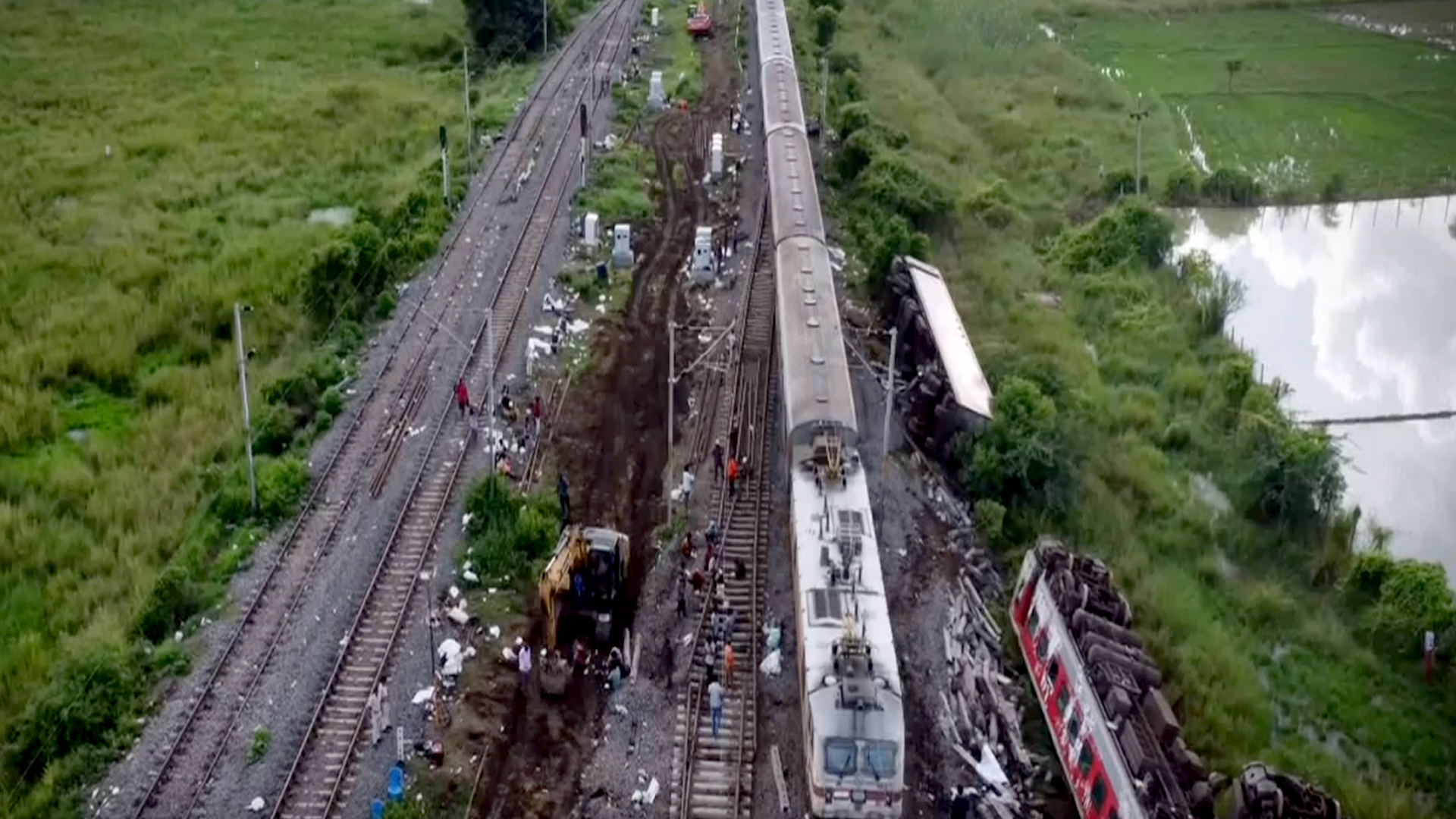 Tamil Nadu Train Accident: 12 Coaches Derail, 19 Injured, Restoration ...