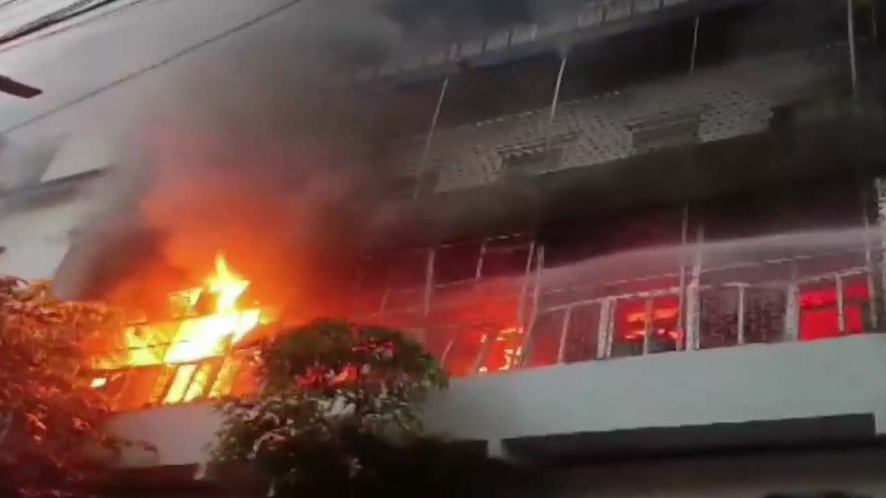 Massive Fire At Kolkata Hospital, Patient Dies In ICU