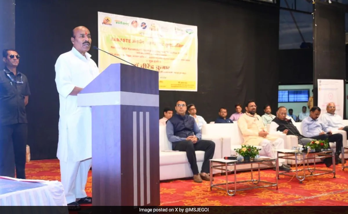 Minister Virendra Kumar Launches India's First Indoor Navigation App ...