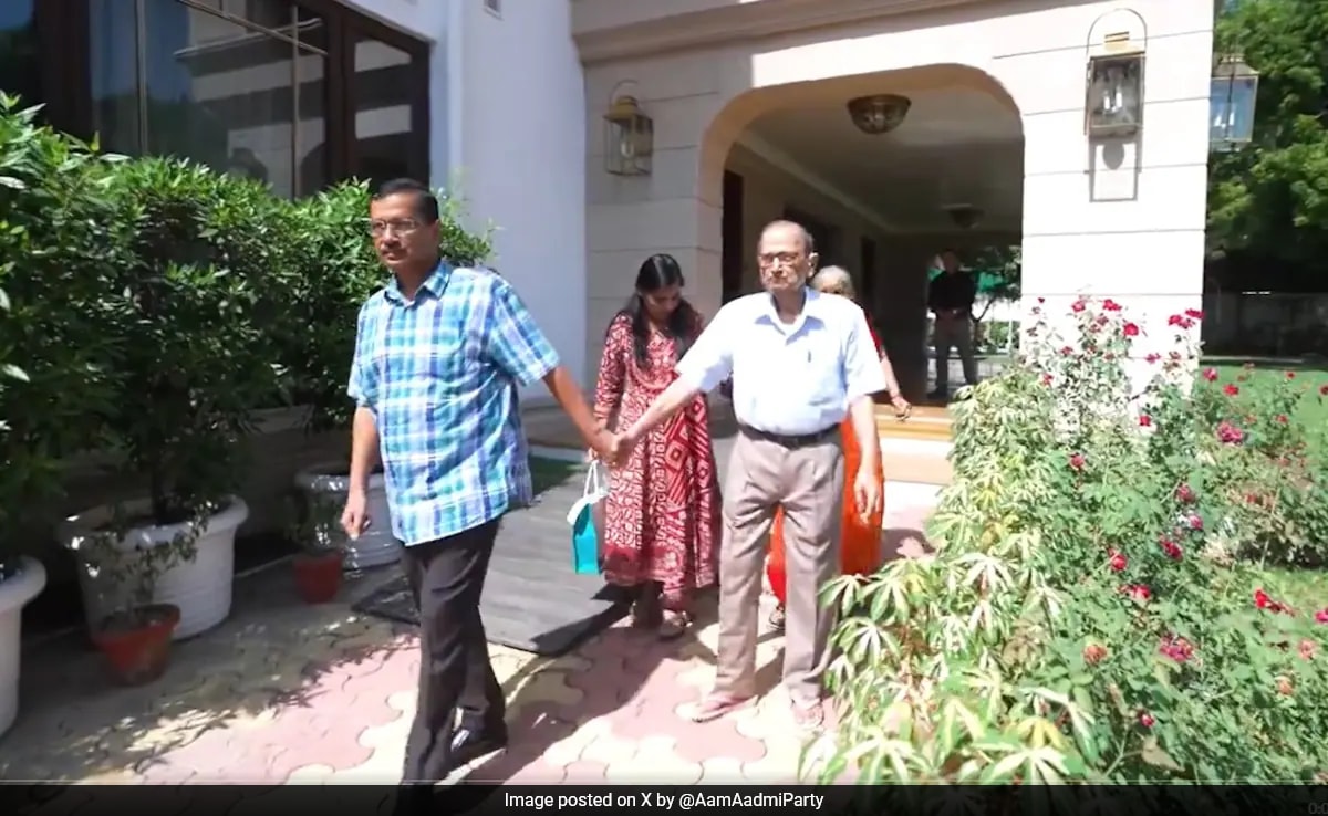 Arvind Kejriwal Vacates Official House, Moves To This AAP Leader's Bungalow