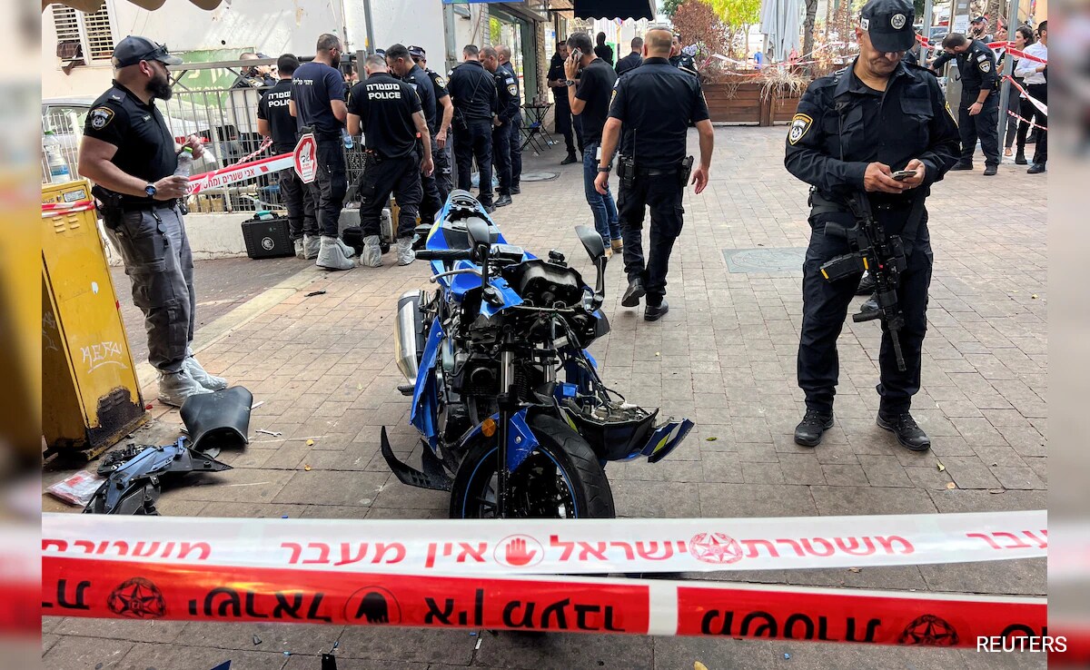 6 Injured After Being Stabbed In "Terror Attack" In Israel