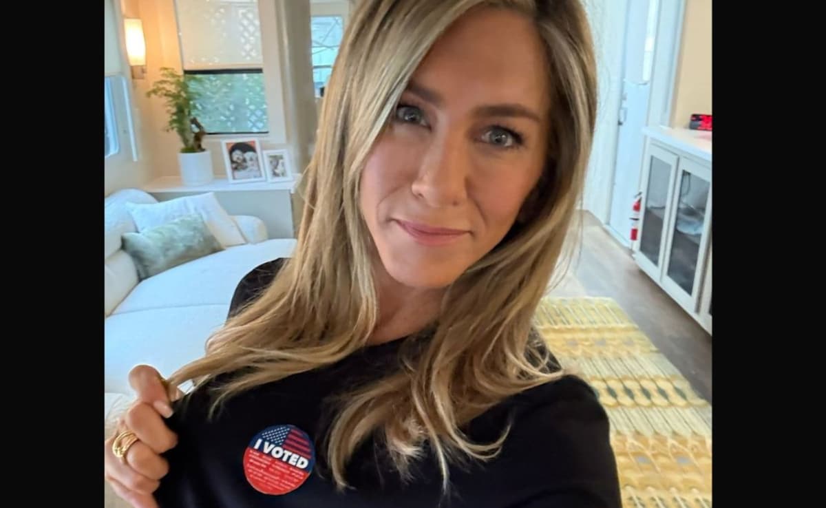 'Proudly Voted For Blue': Jennifer Aniston Endorses Kamala Harris In US ...